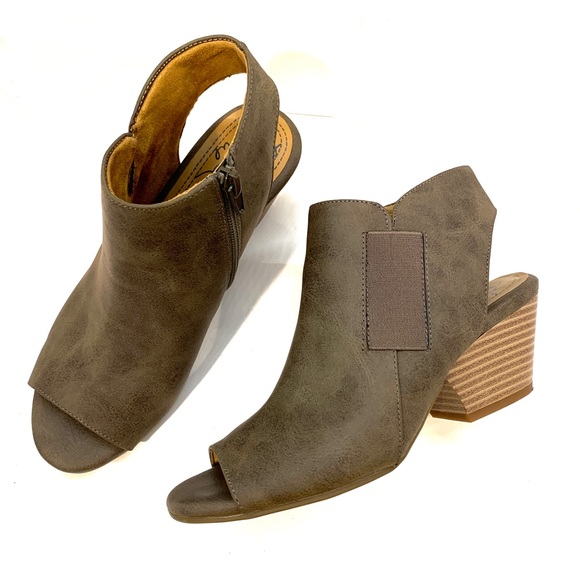 Natural Soul | Shoes | Natural Soul Daph Mushroom Vegan Leather Peep ...